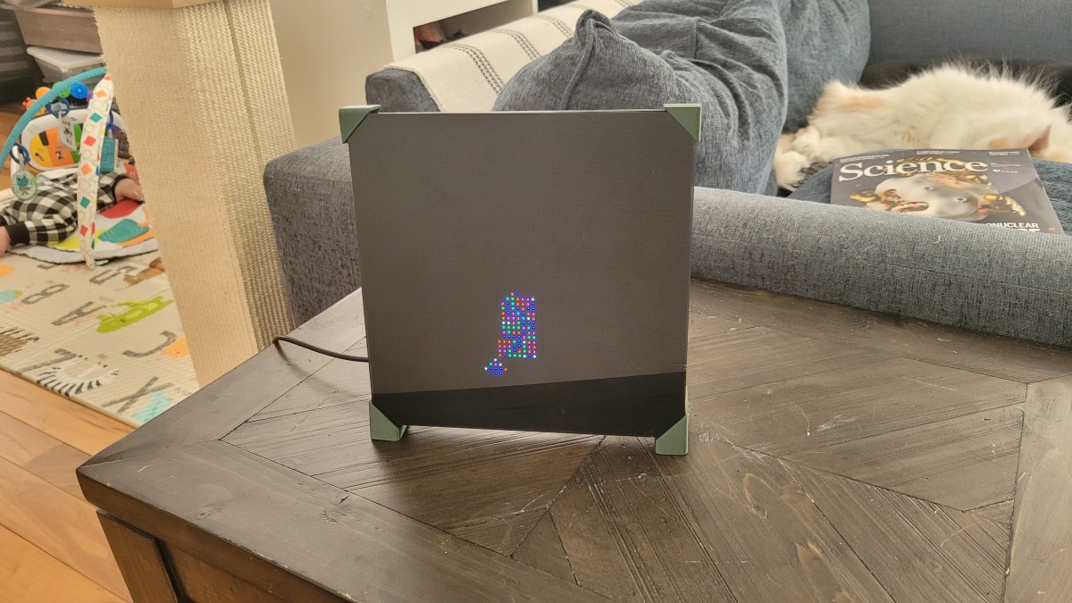 Particle Display – Osi Van Dessel